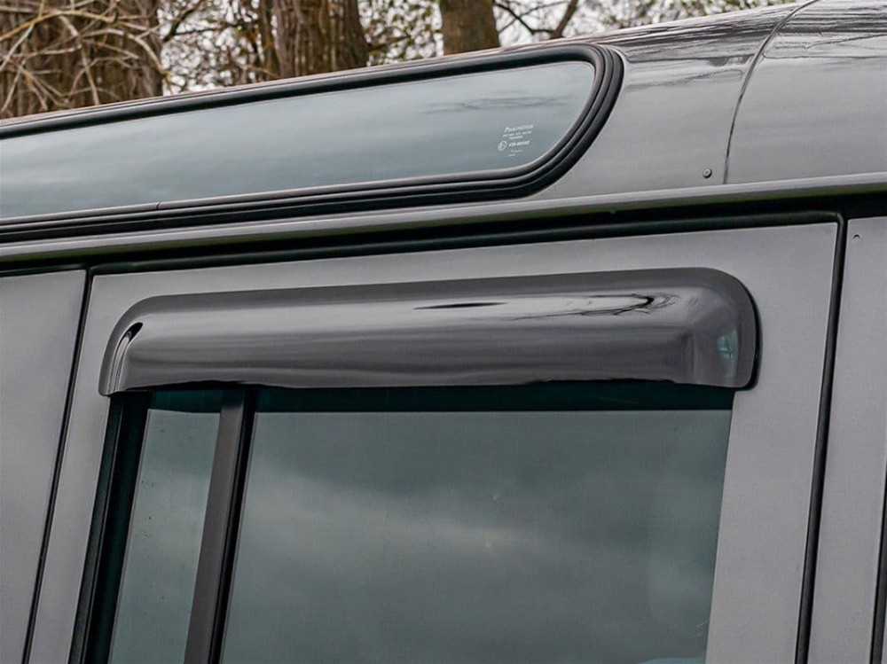 DA2937 Defender/Series Rear Wind Deflector kit Rear