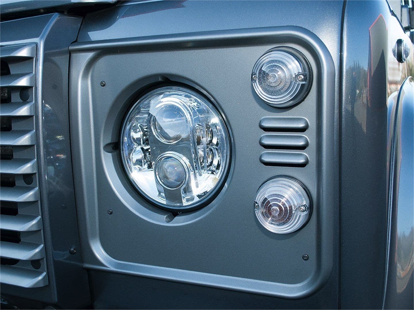 DA6282 Defender 7& Lynx Eye LED Headlights - Pair