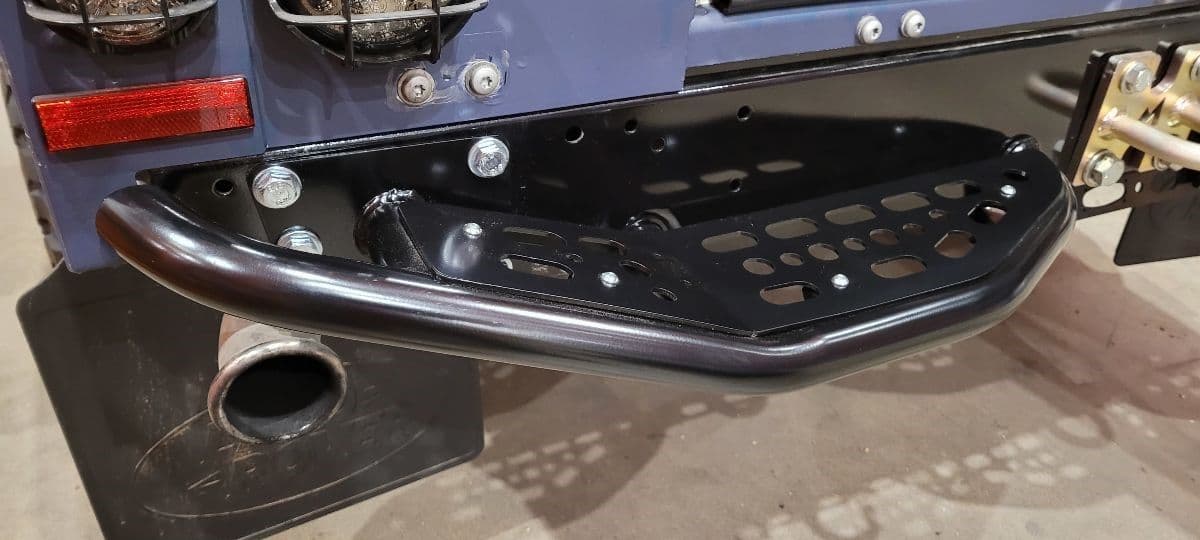 Defender Skeleton Rear Step Corner Bumpers - TF0018